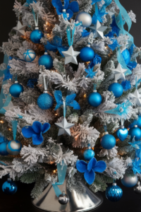 Blue Christmas Decor Ideas - Luxe Home Vibe